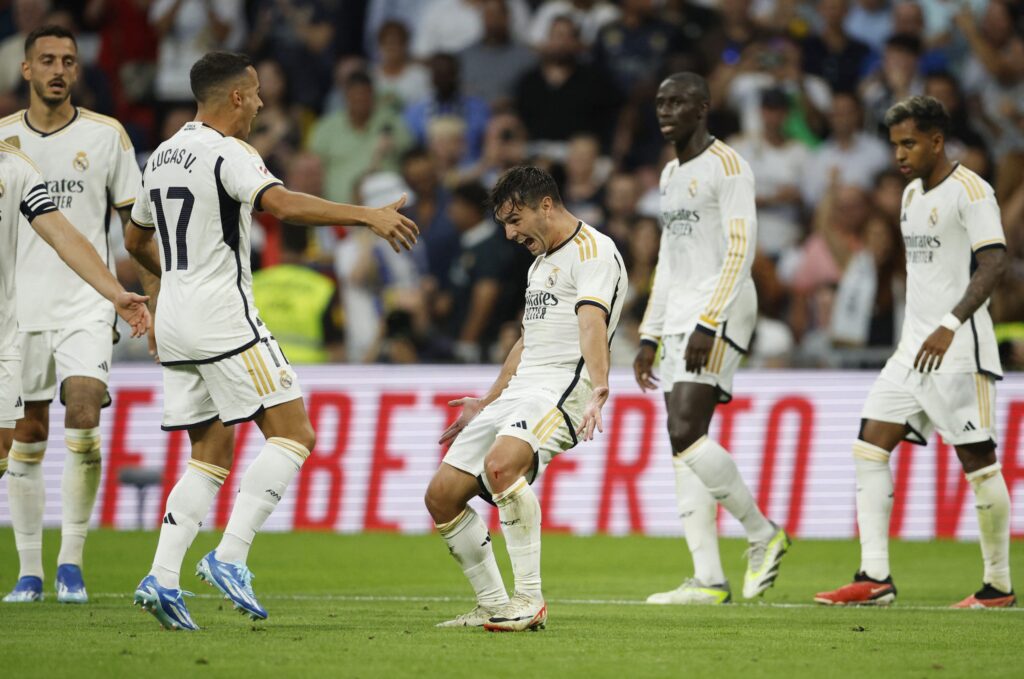 Real Madrid legend Nacho breaks down in tears as he says goodbye to ...